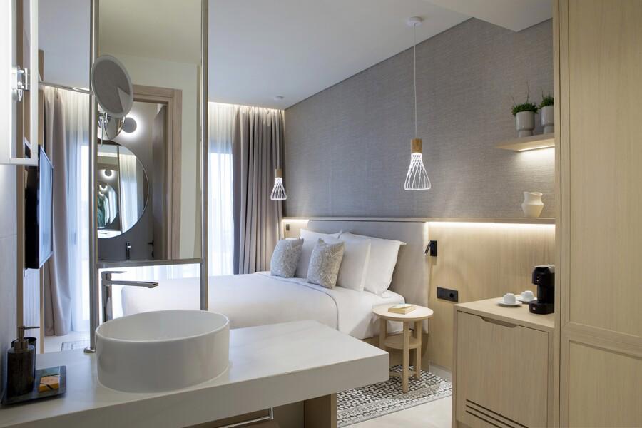 CORA HOTEL AND SPA AFITOS