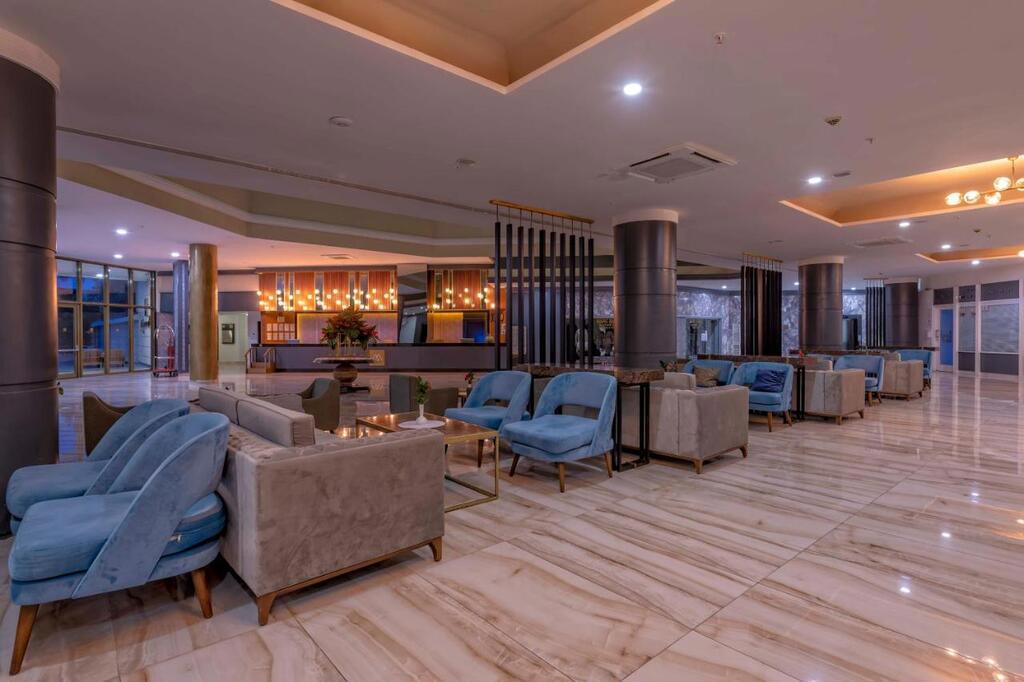 AMARA FAMILY RESORT SIDE