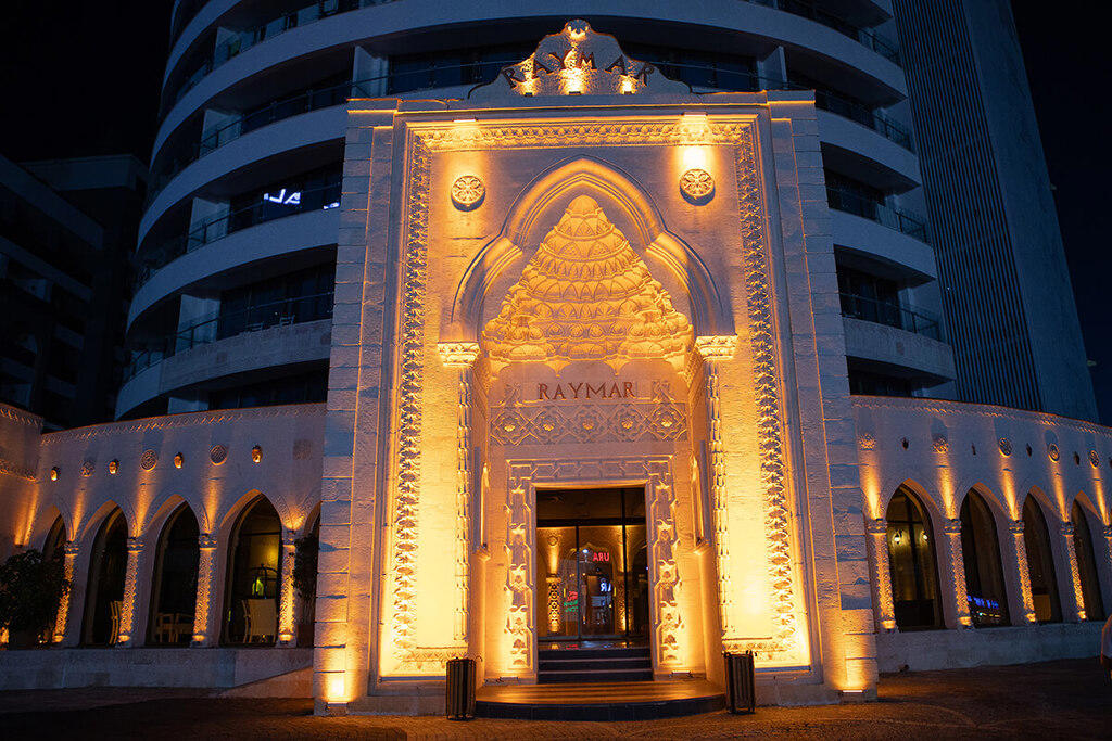 RAYMAR RESORT & AQUA SIDE